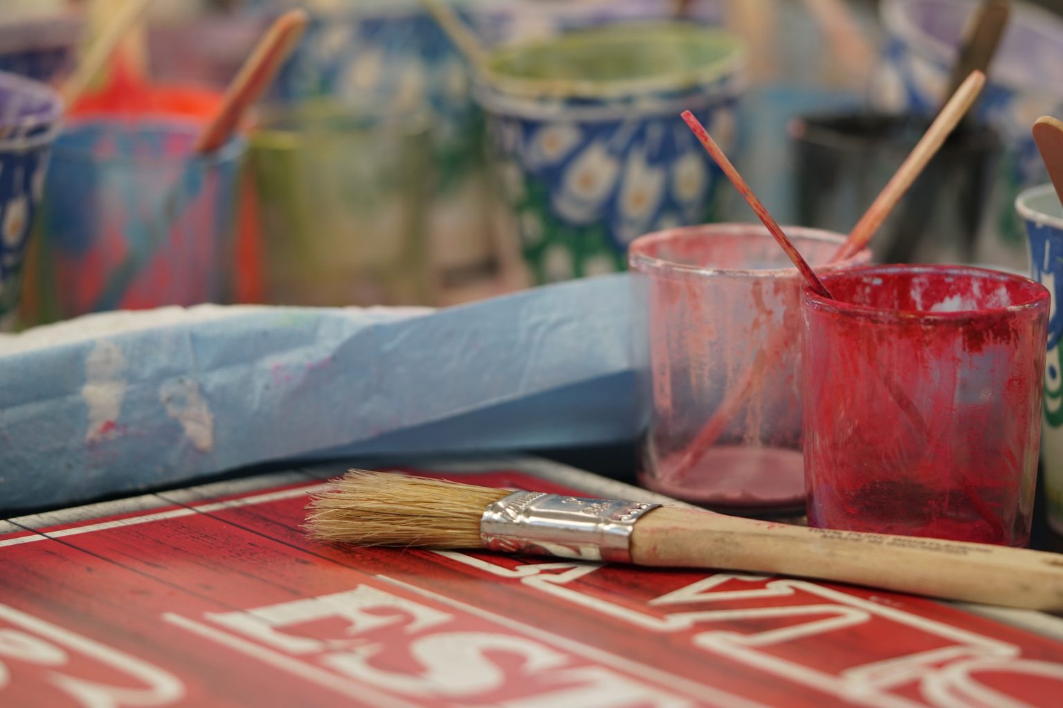 Exploring the Popularity of Sign Painting Workshops: A Trend in DIY ...
